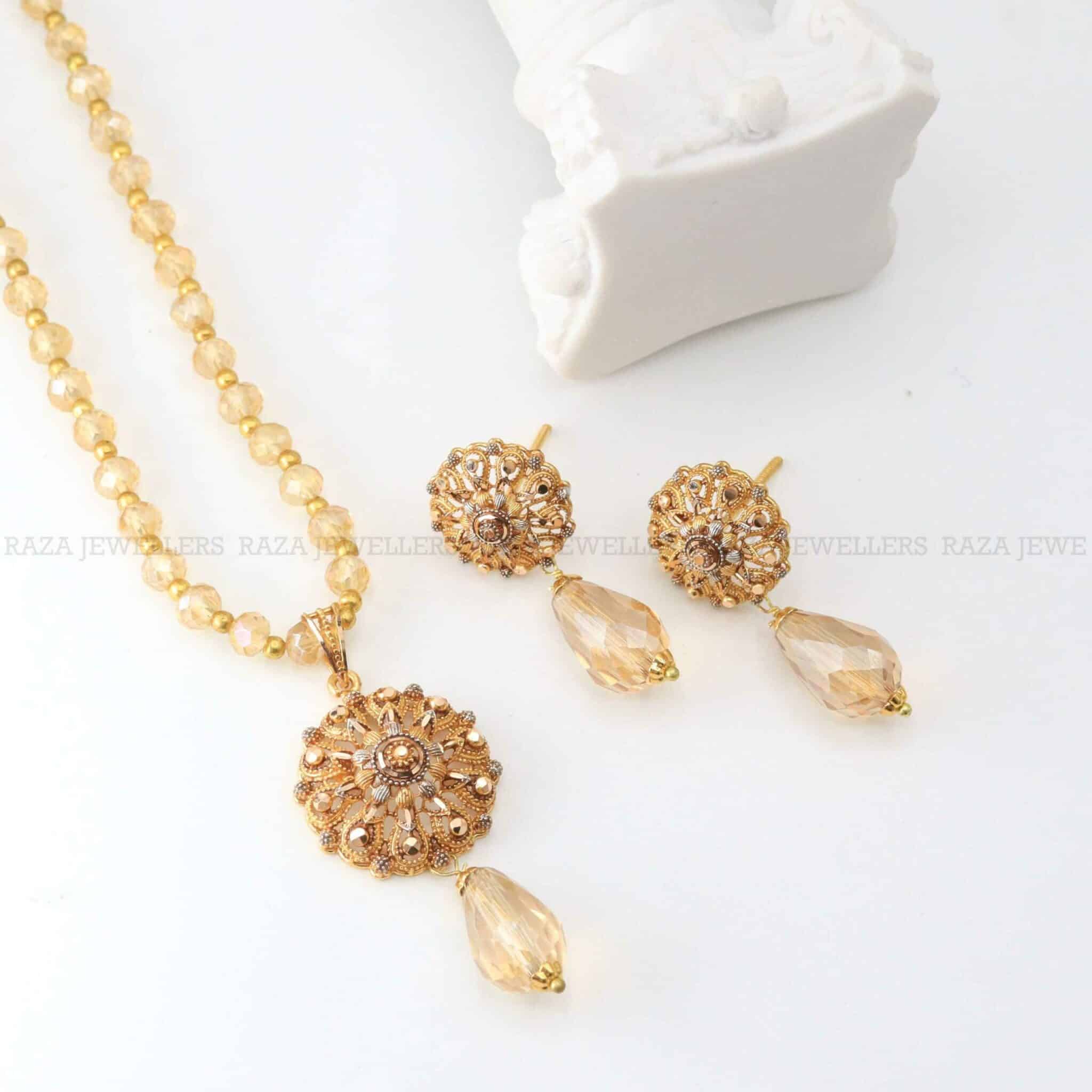 Plain Gold Locket Tops » Raza Jewellers