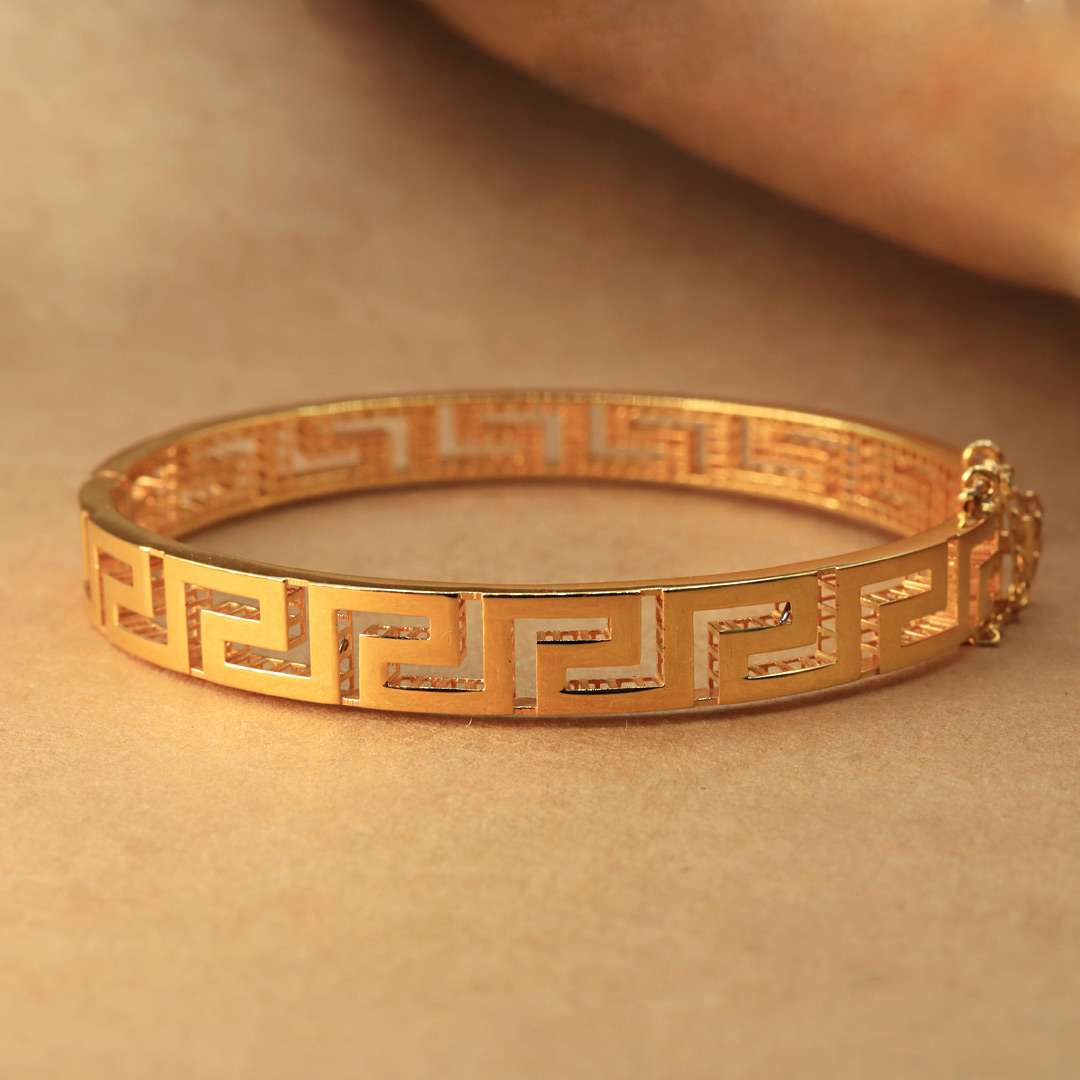 Buy Unique Gold Bangle – Premium Jewellery for Women